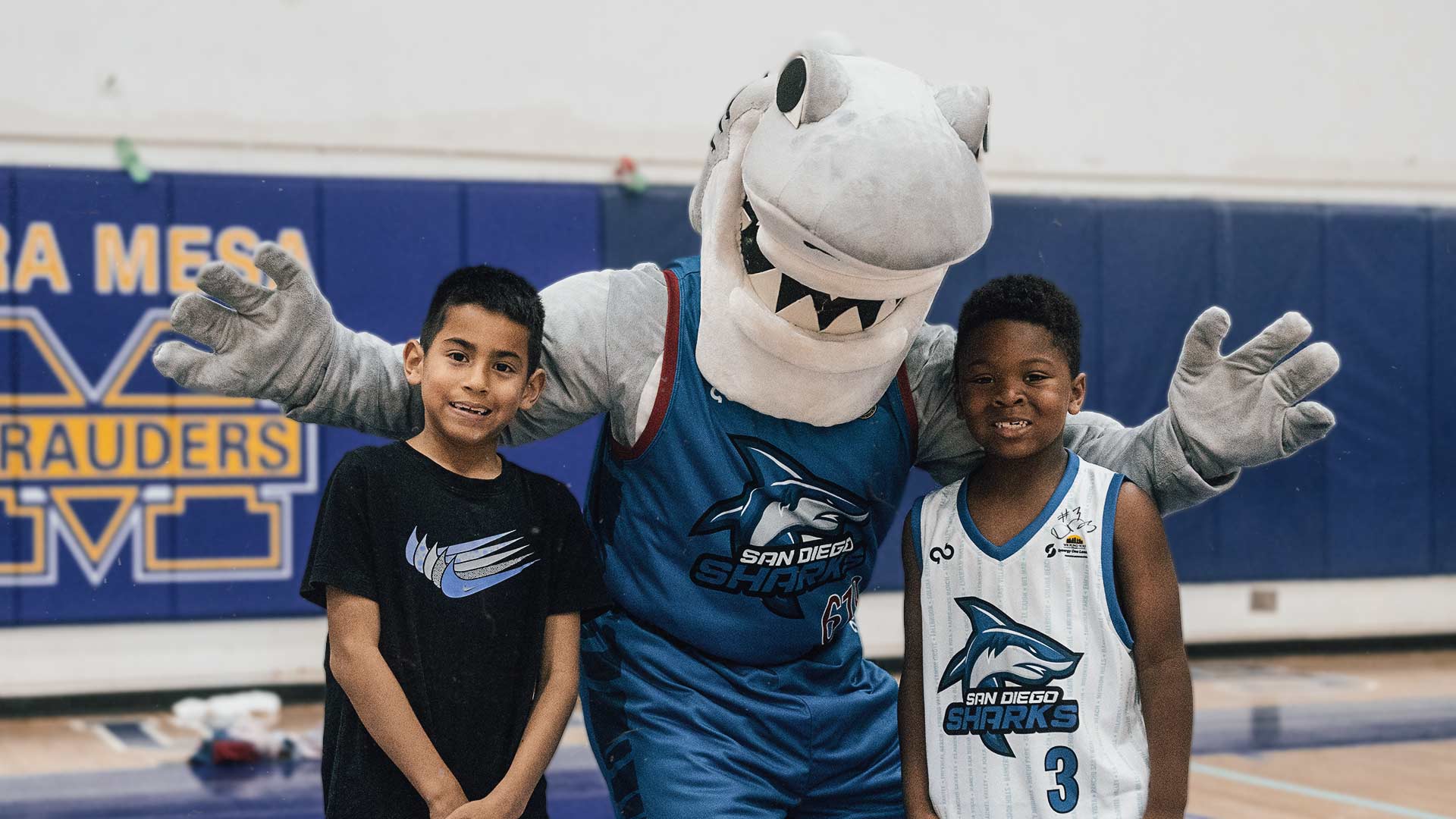 Meet Crunch the Sharks Mascot! - San Diego Sharks Basketball